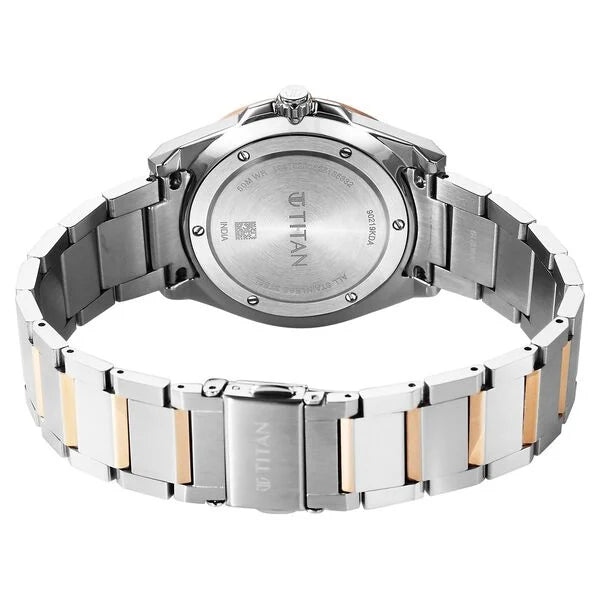 Titan Clsq Big Date Silverwhite Round Dial Stainless Steel Strap Watch